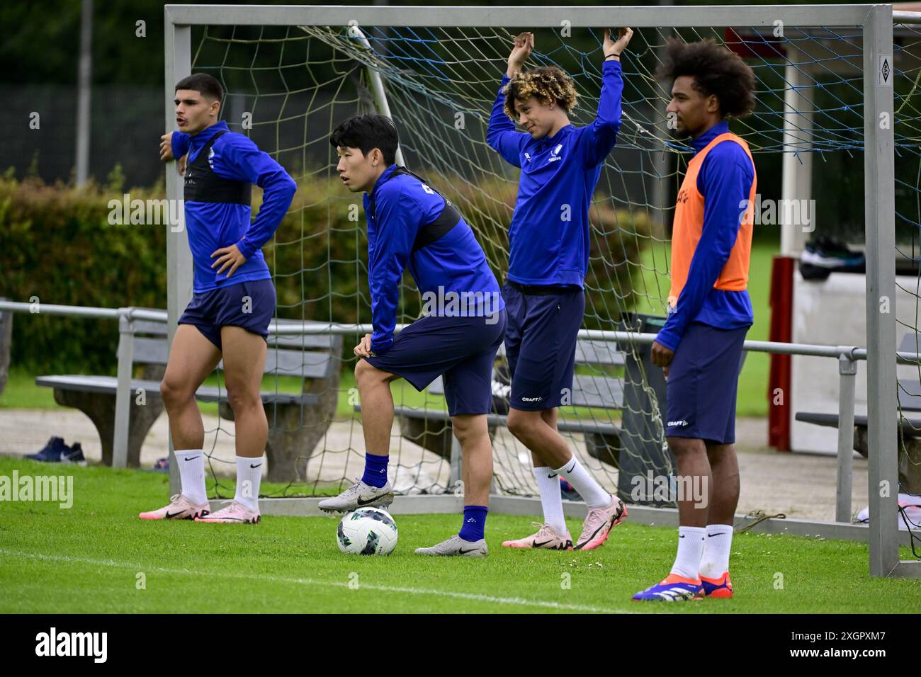 Gent's Matias Fernandez-Pardo, Gent's Huyun-Seok Hong, Gent's Franck ...