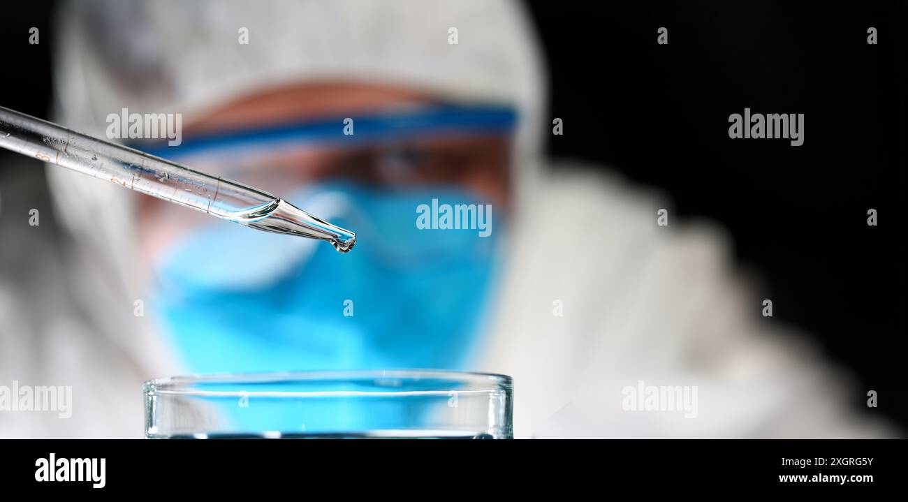 Dropper Containing Reagent Pharmaceutical Fluid Stock Photo - Alamy