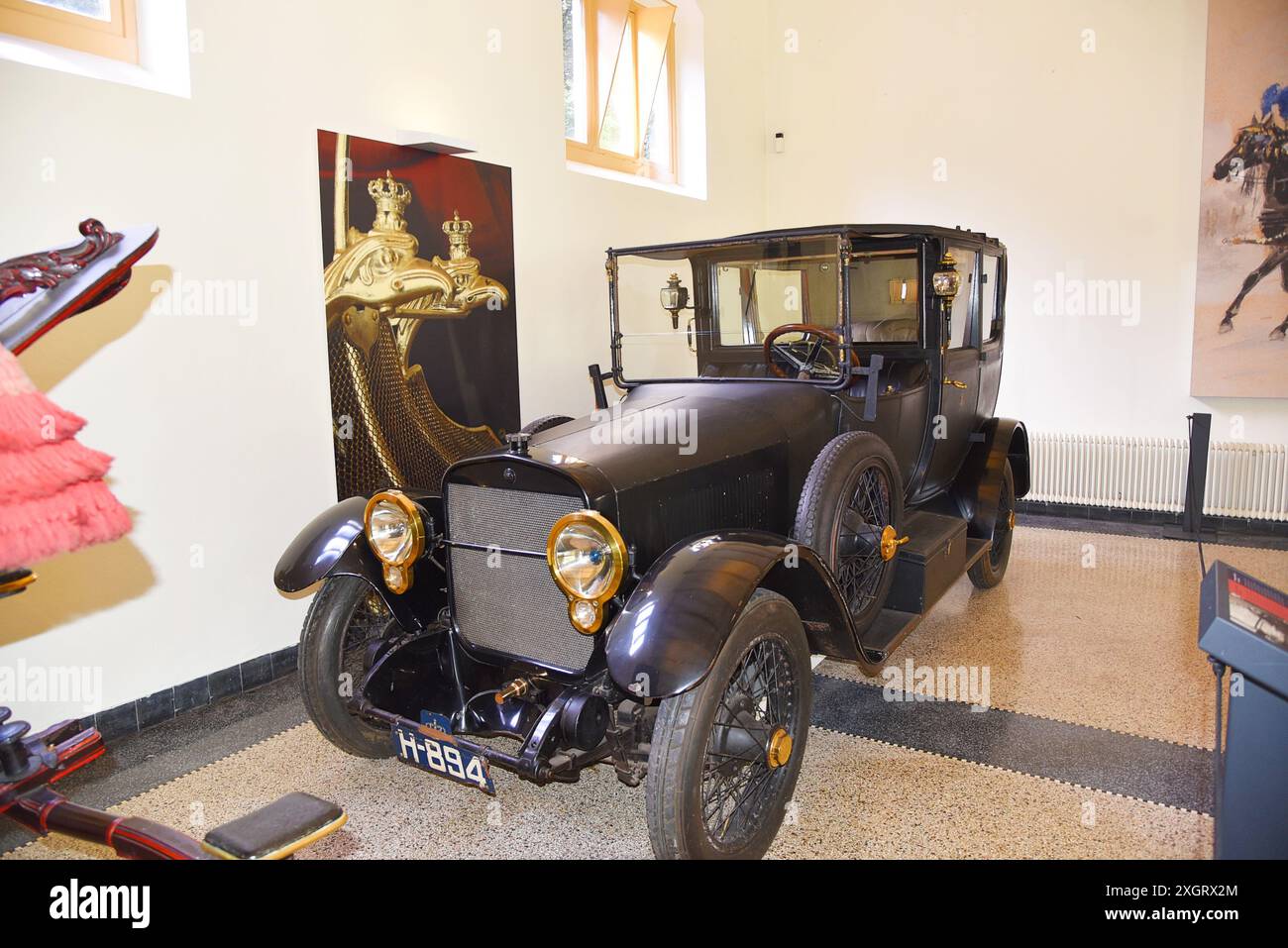 Dutch royal coach palace het hi-res stock photography and images - Alamy