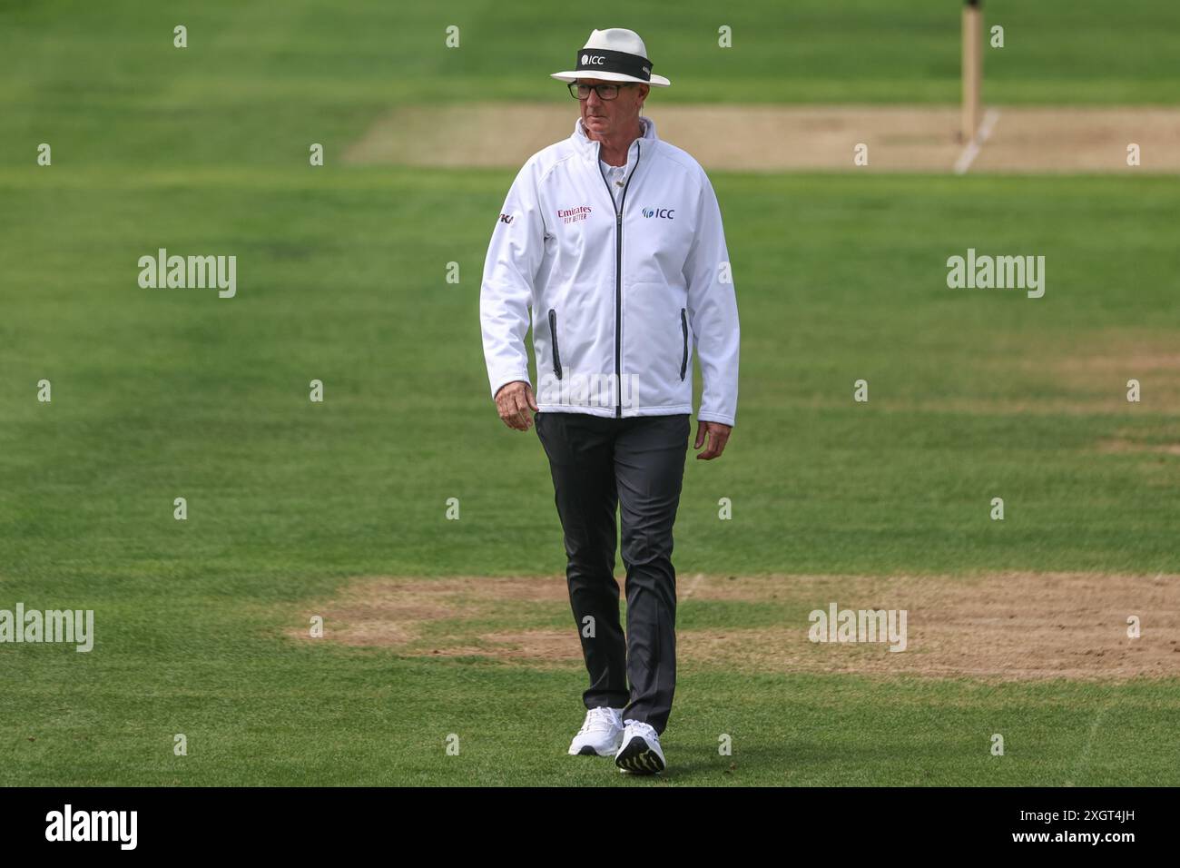 on-field umpire Rod Tucker during the 1st Rothesay Test Match day 1 ...