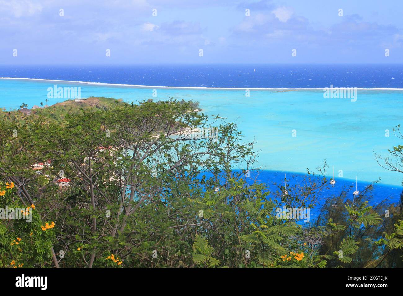 Lagoon of Bora Bora island. French Polynesia Stock Photo - Alamy