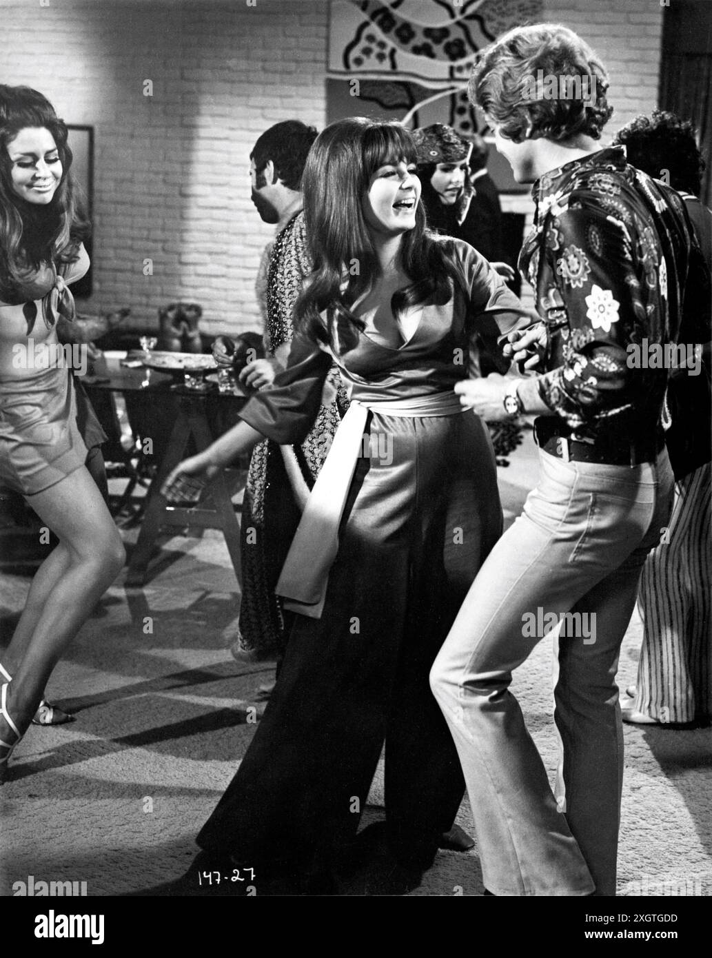 DOLLY READ and MICHAEL BLODGETT in BEYOND THE VALLEY OF THE DOLLS 1970 ...
