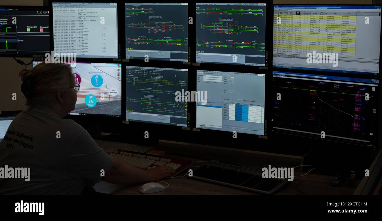 10 July 2024, Bavaria, Donauwörth: Dispatcher Sabine Deininger sits at ...