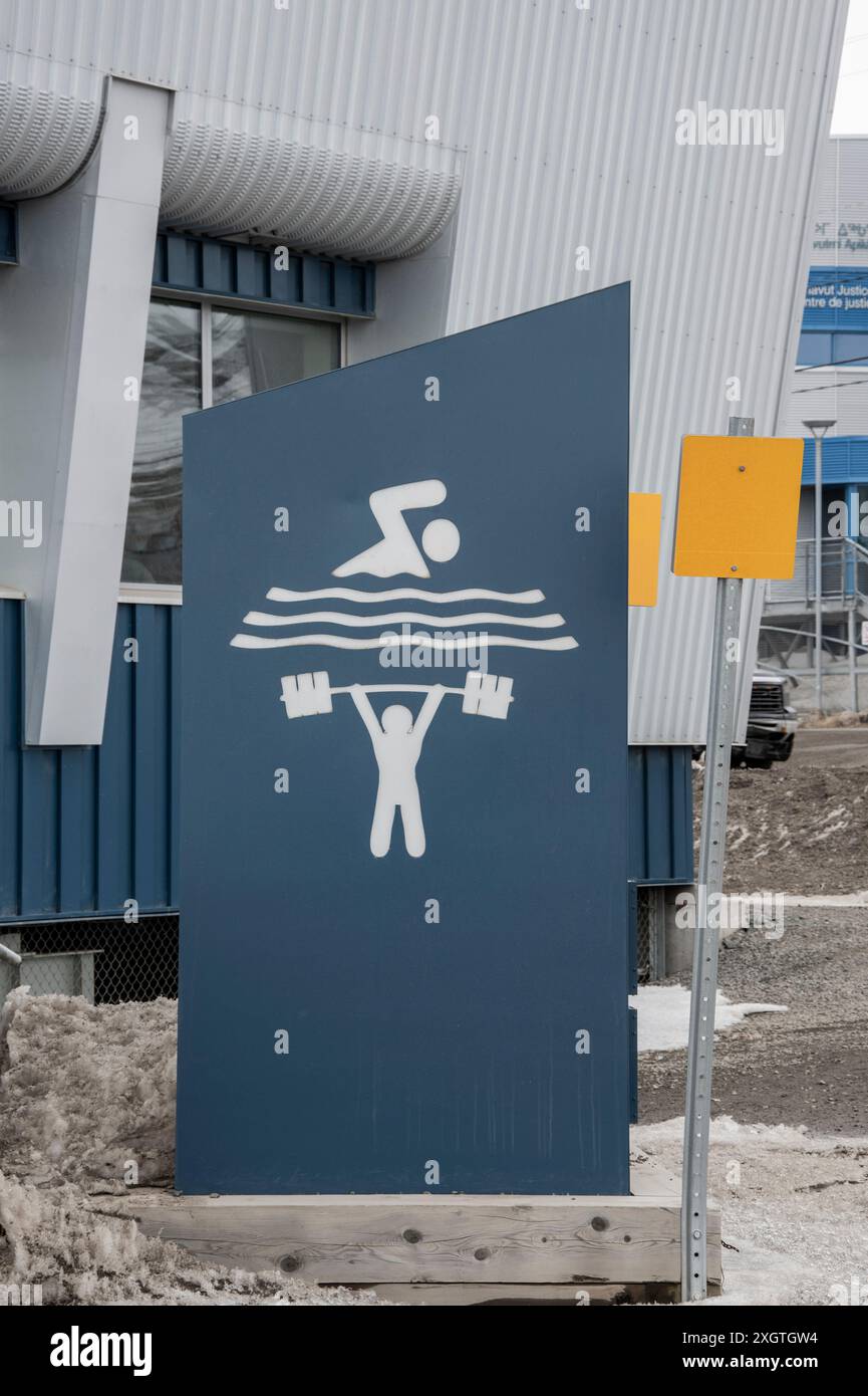 Gym sign hi-res stock photography and images - Alamy