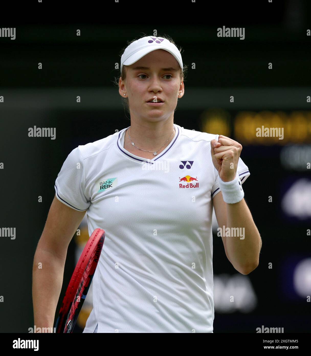 (240710) -- LONDON, July 10, 2024 (Xinhua) -- Elena Rybakina celebrates ...