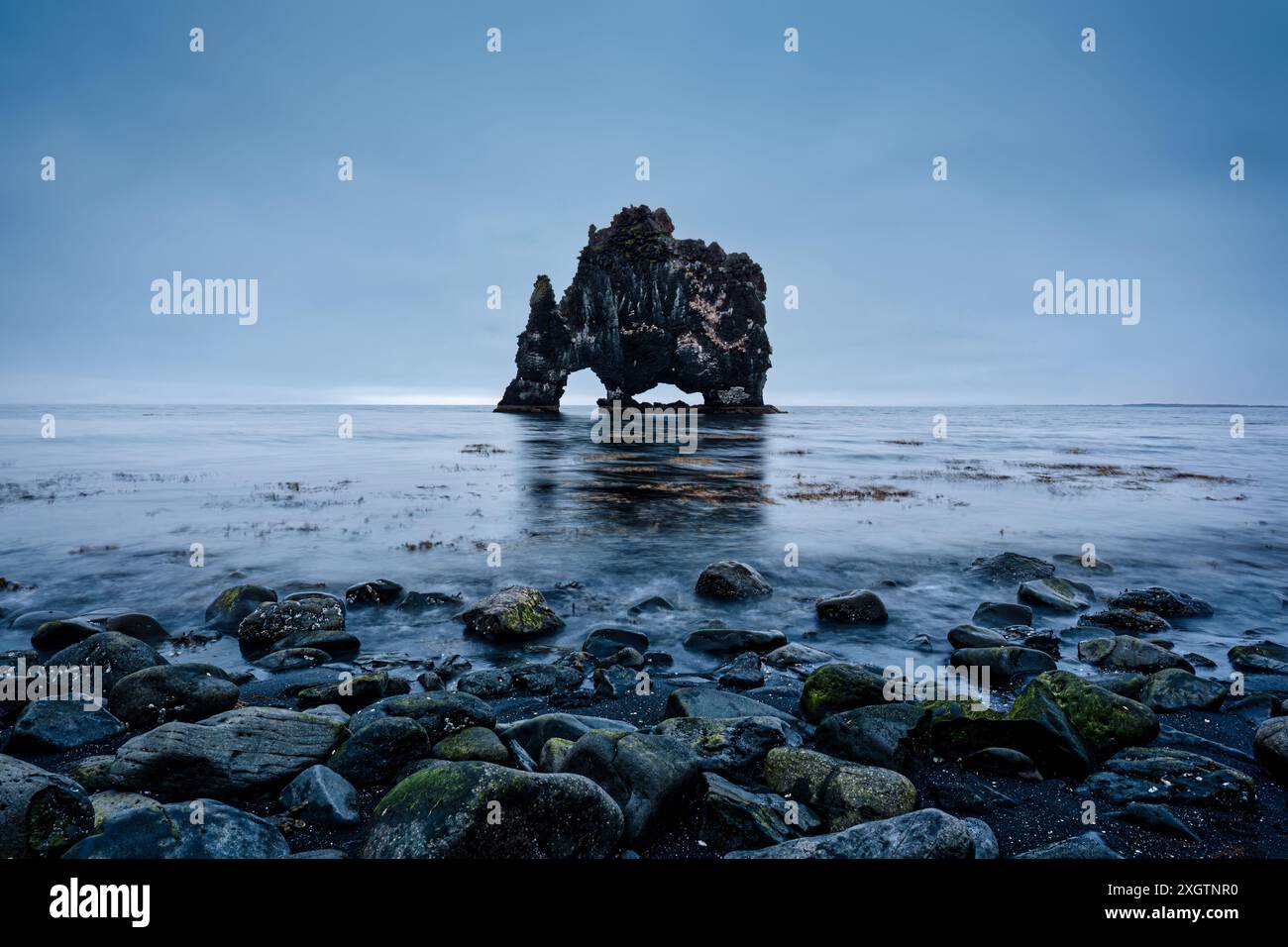 Majestic Hvitserkur sea stack of eroded volcanic dyke, Look like an ...