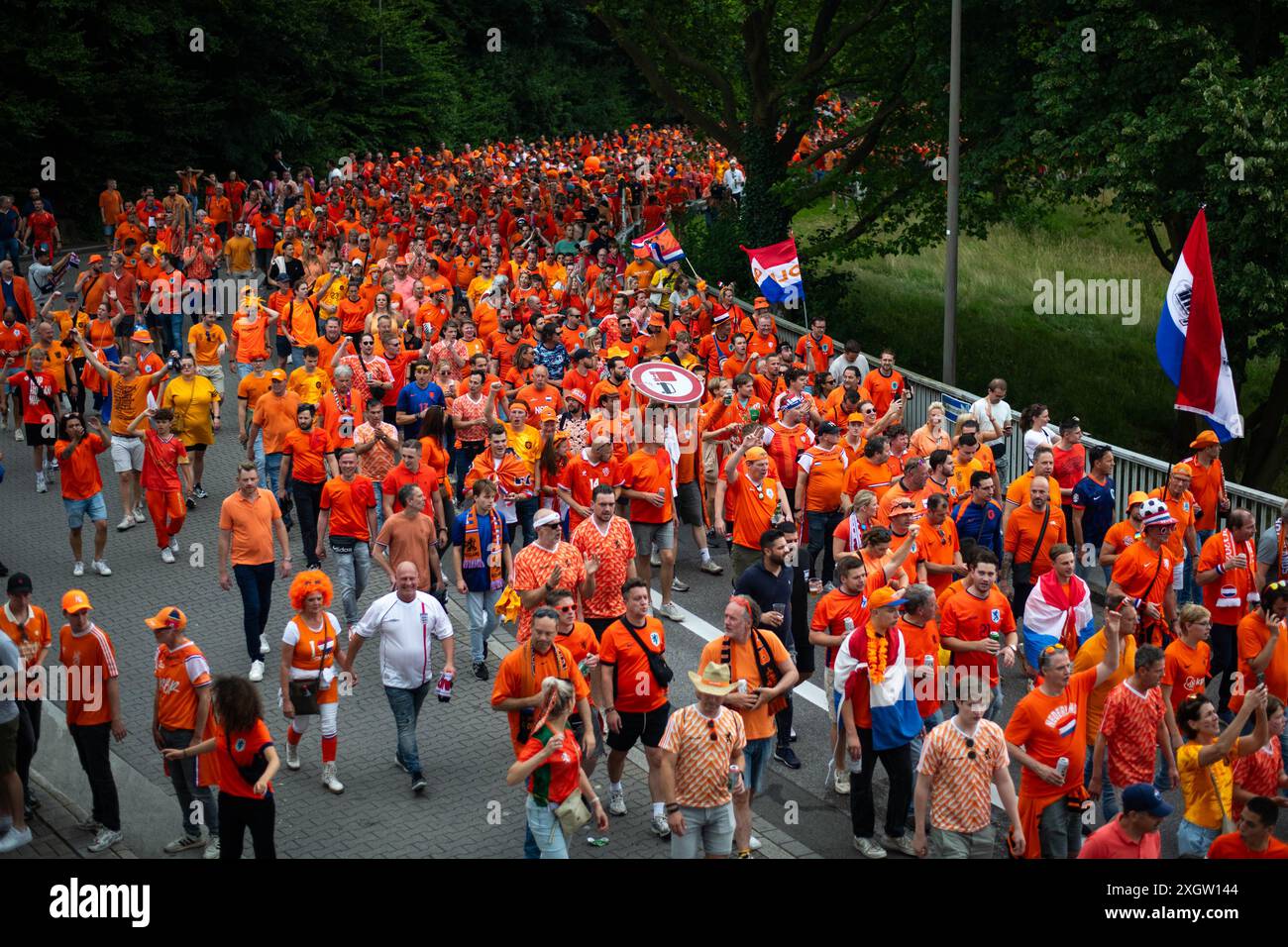 Netherlands fans bus hi-res stock photography and images - Alamy