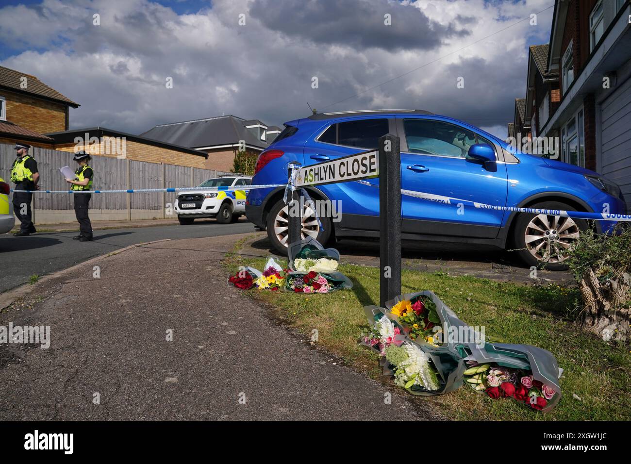 A view of the scene in Ashlyn Close, Bushey, Hertfordshire, where the ...