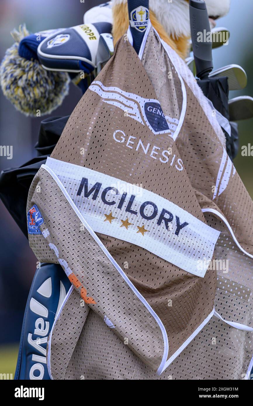 The caddie's bib of Rory McIlroy hangs on the bag after The Genesis ...