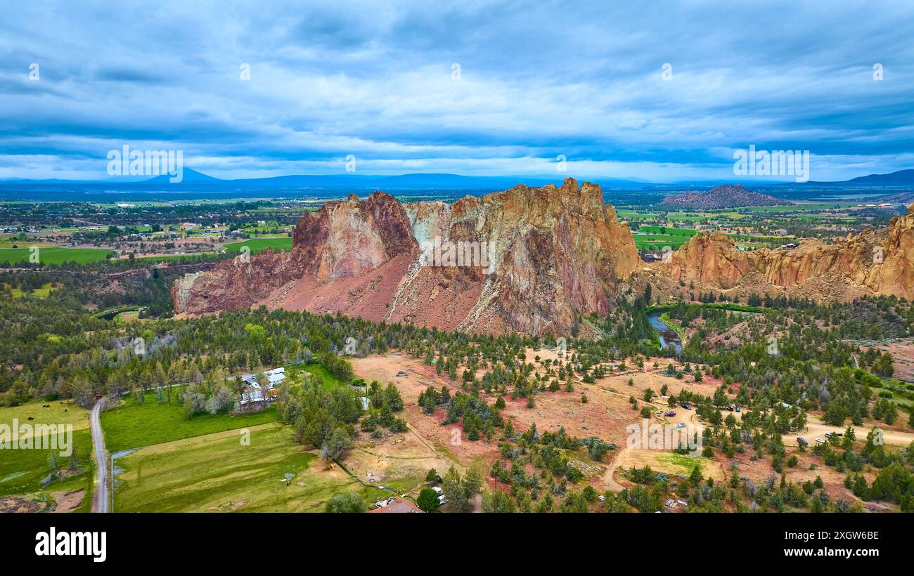 Aerial View of Smith Rock State Park Over Crooked River Stock Photo - Alamy
