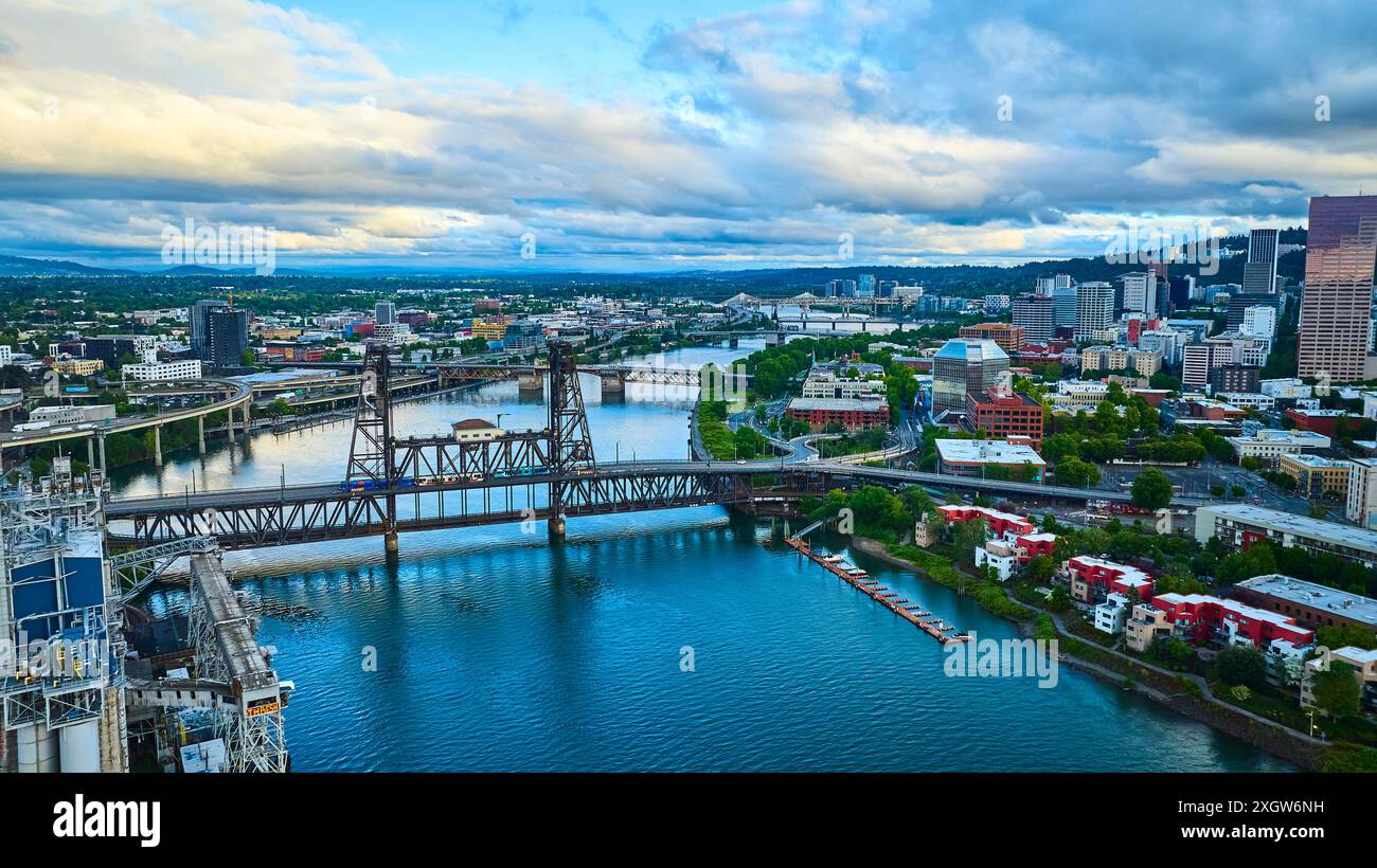 Aerial View of Portland Steel Bridge and River at Dawn Stock Photo - Alamy