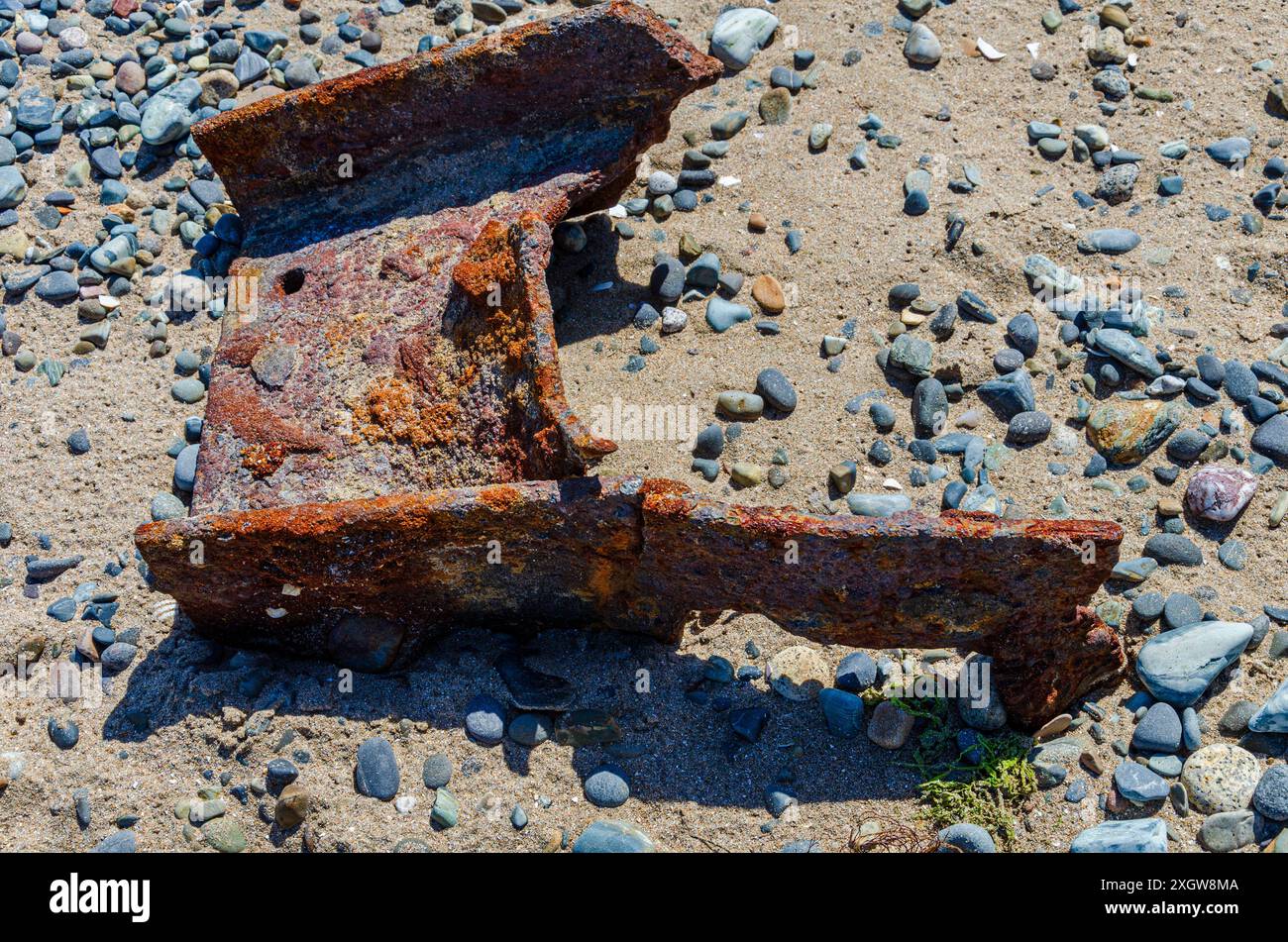 Metal girder hi-res stock photography and images - Alamy
