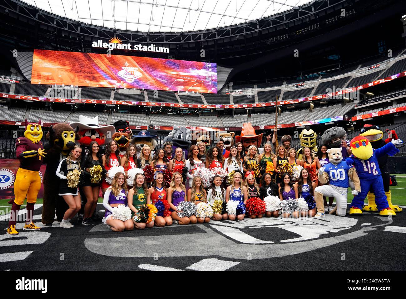 Mascots and cheerleaders from the 16 Big 12 conference schools pose for ...