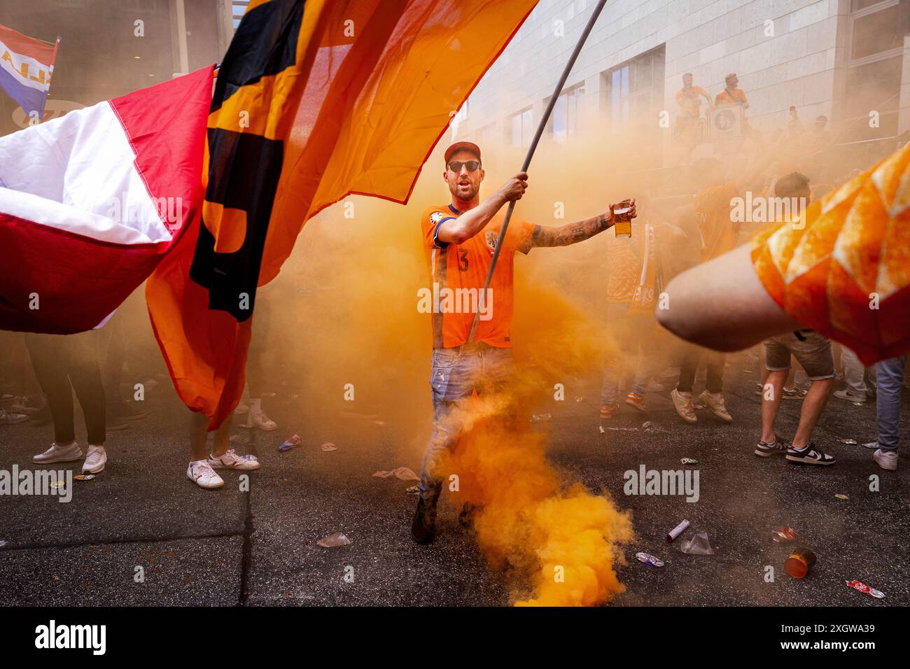 DORTMUND - Dutch supporters on the day of the semi-final at the ...