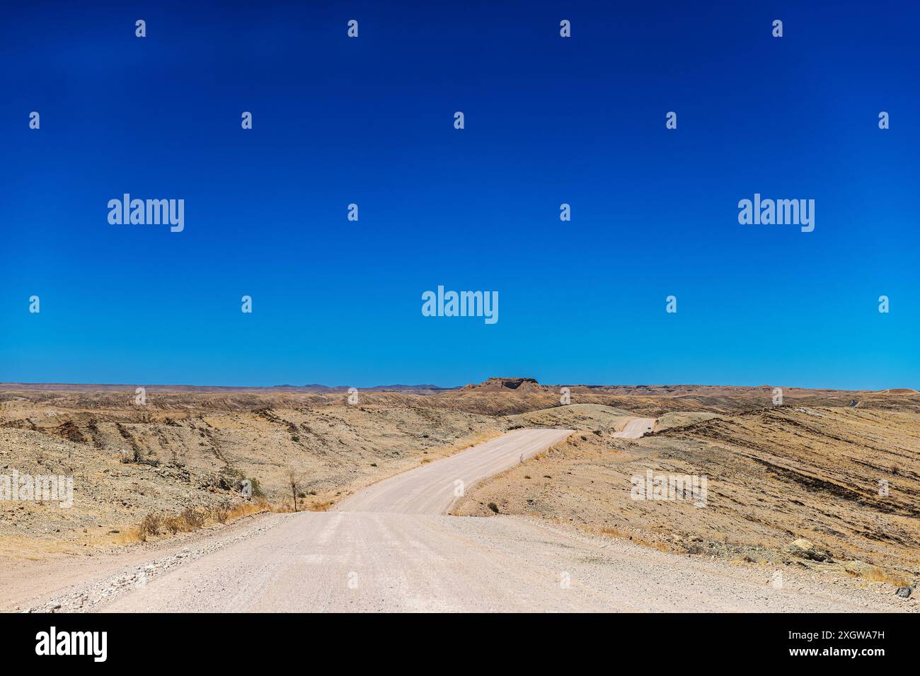 Gravel road in the namib desert hi-res stock photography and images - Alamy
