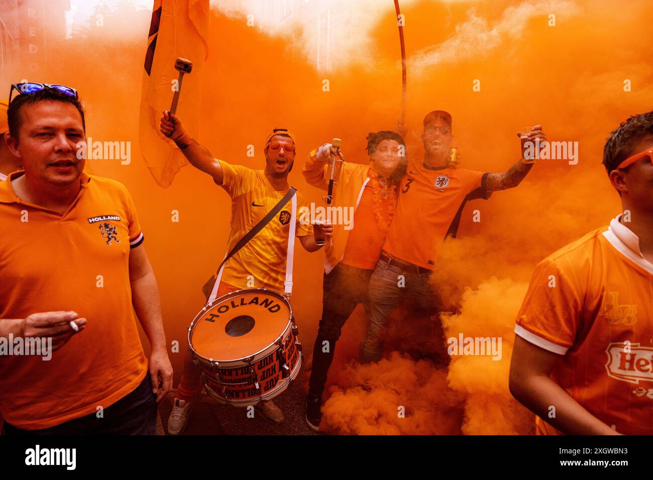 DORTMUND - Dutch supporters on the day of the semi-final at the ...