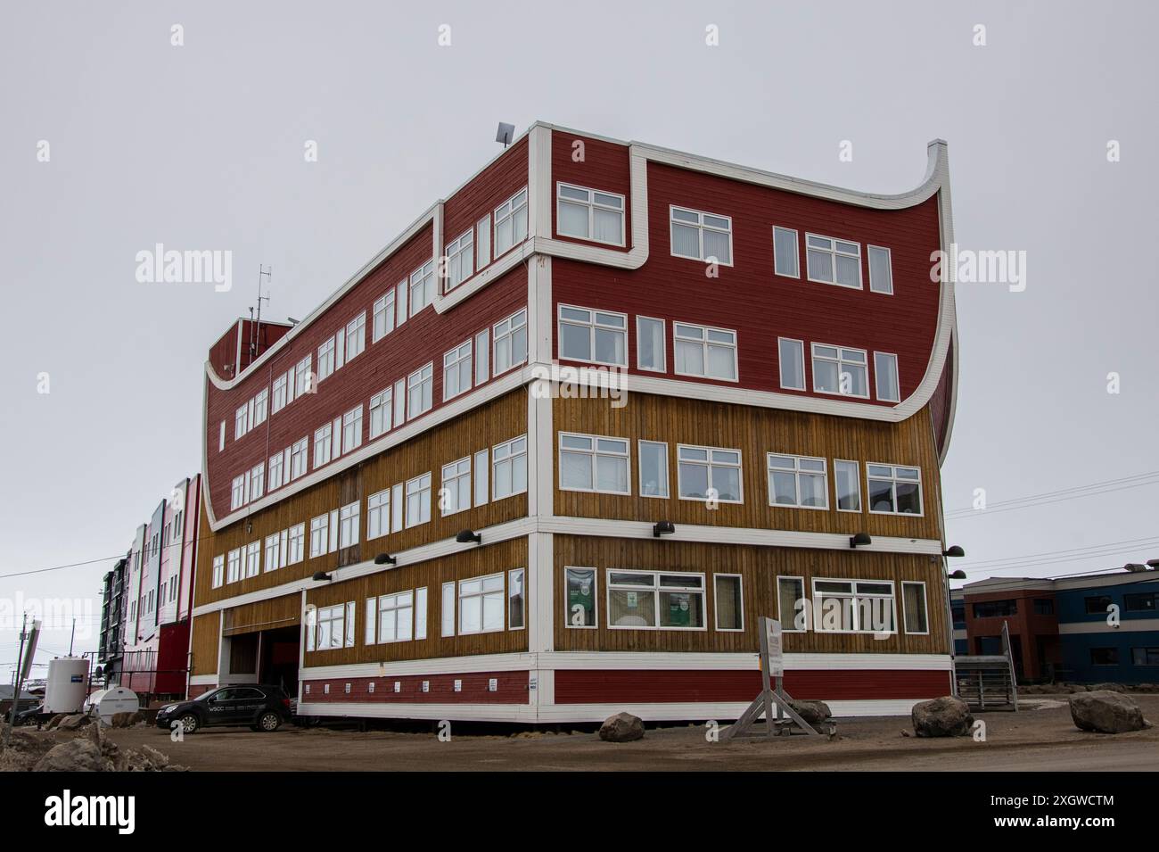 Qamutiik Building on the Four Corners on Queen Elizabeth Way in Iqaluit ...