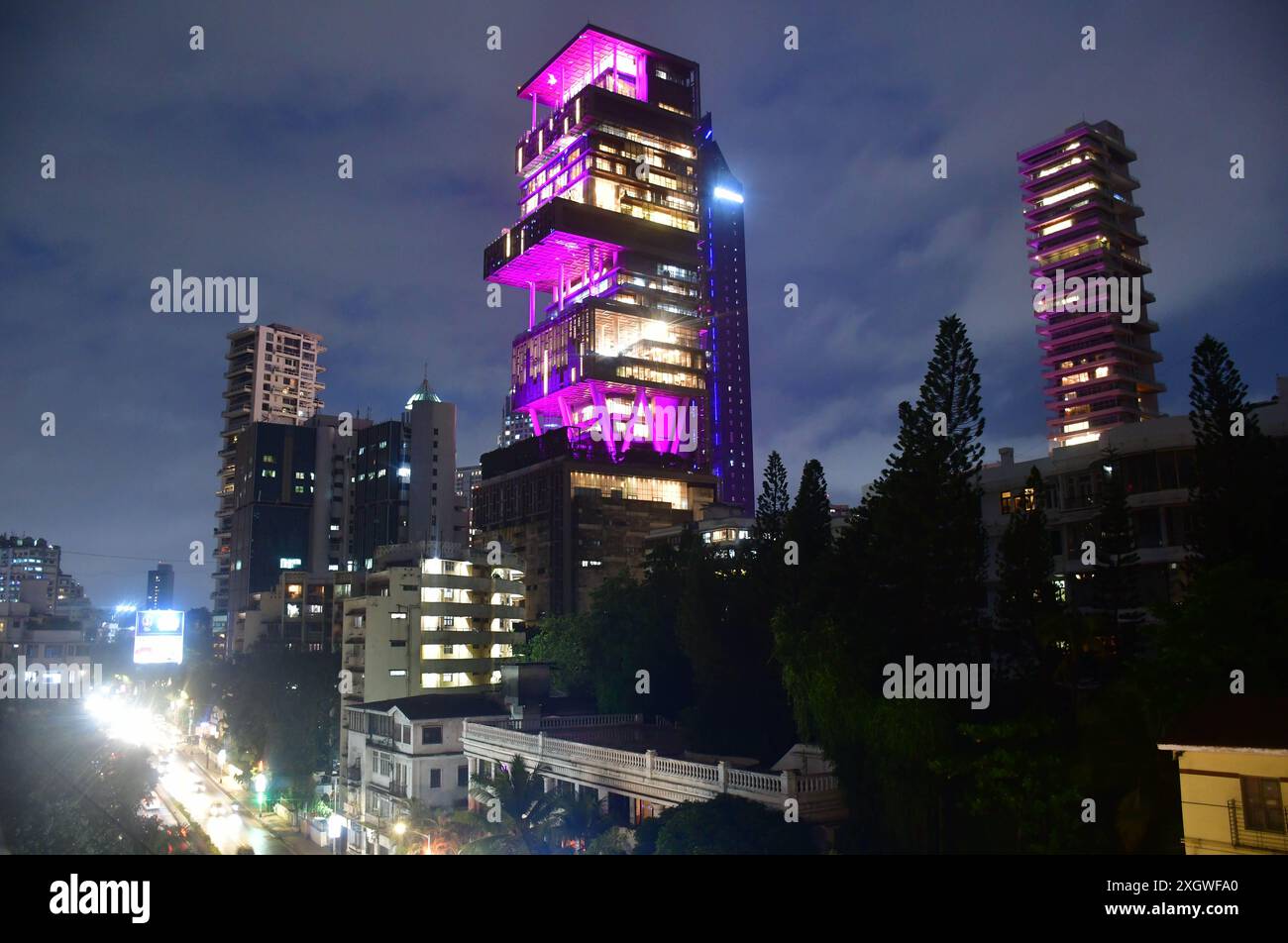 MUMBAI, INDIA - JULY 10: The Antilia mansion, the house of billionaire ...