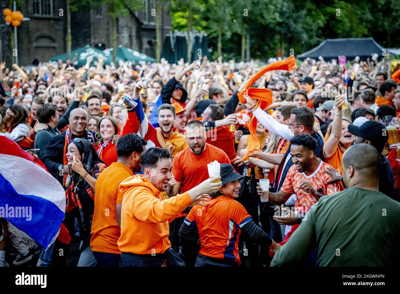 AMSTERDAM - Dutch fans during the semi-final in the Westergasfabriek at ...