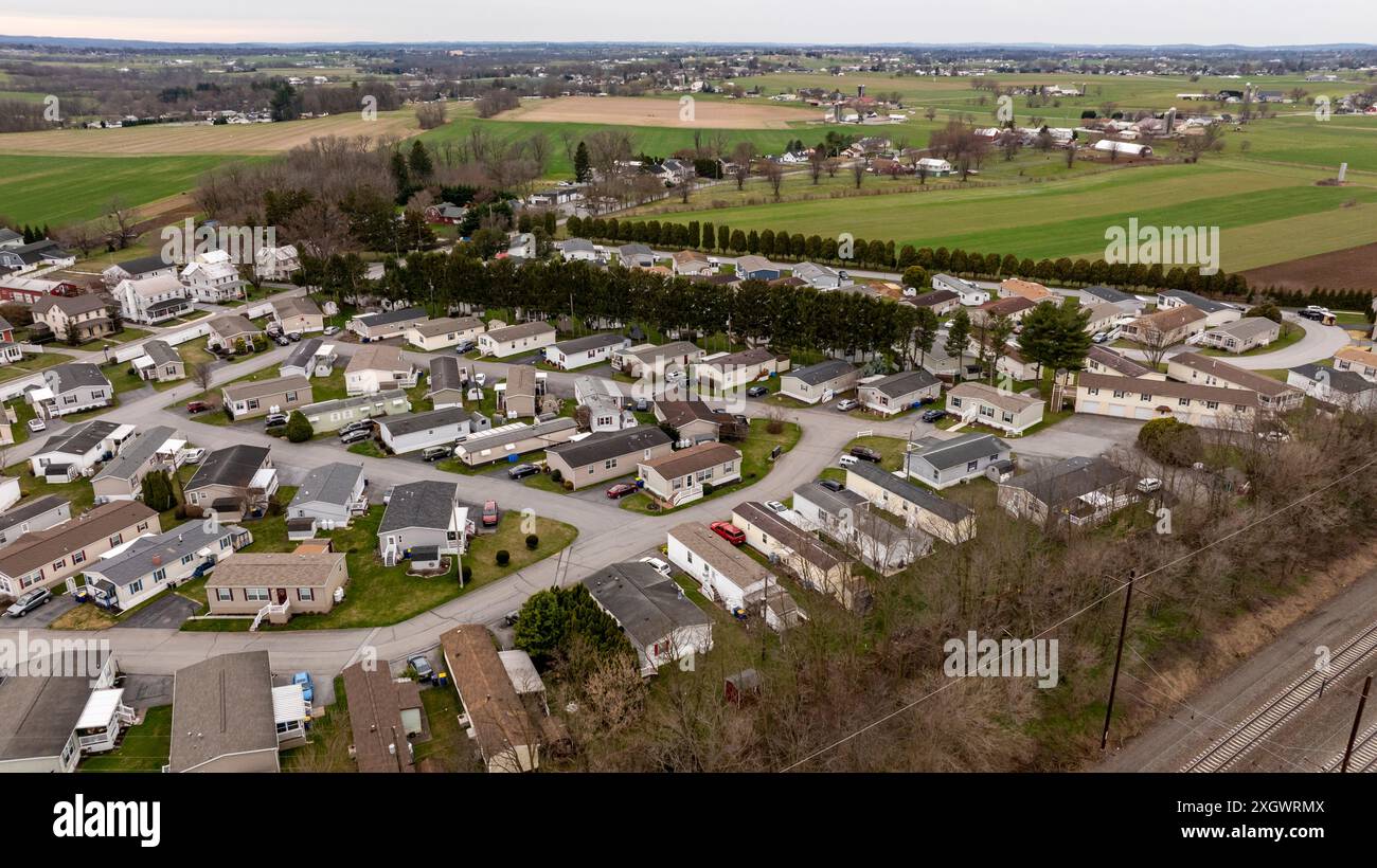 Prefab houses hi-res stock photography and images - Alamy