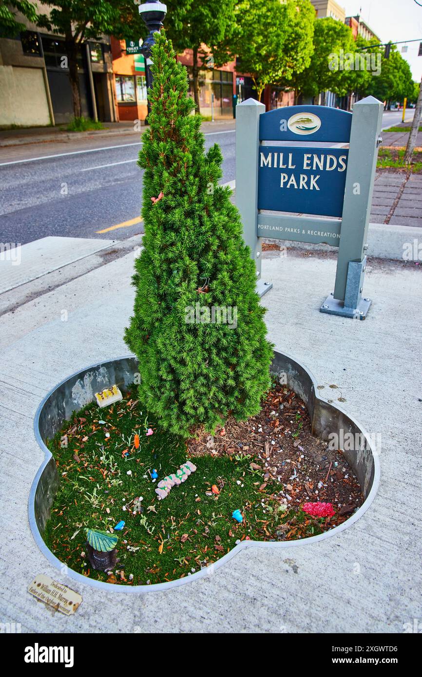 Mill ends park in portland hi-res stock photography and images - Alamy