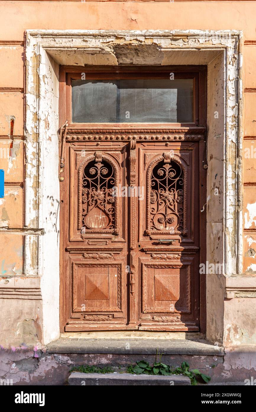Old and beautiful ornate door, classic architectural detail Stock Photo ...