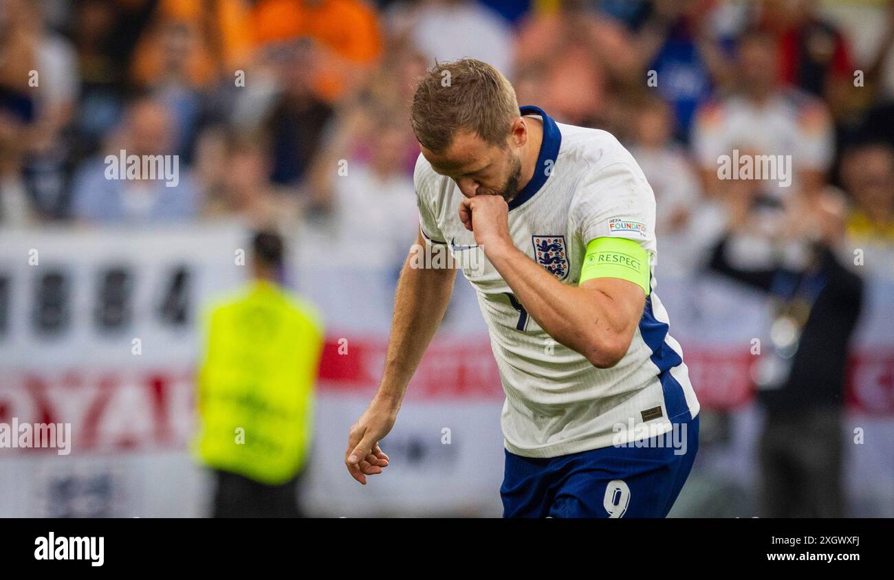 Dortmund, Germany. 10th Jul 2024. Goal celebration: Harry Kane (ENG ...