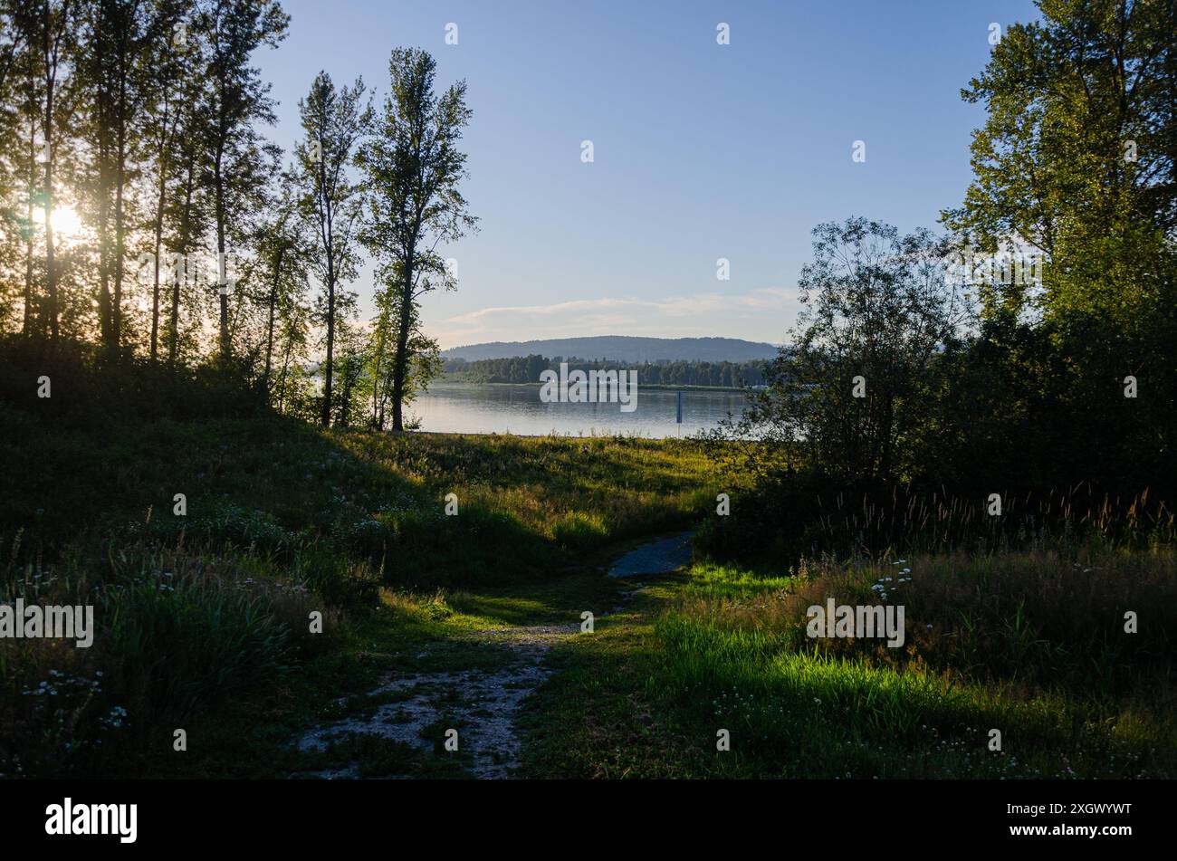Beautiful scenery mission british columbia hi-res stock photography and ...