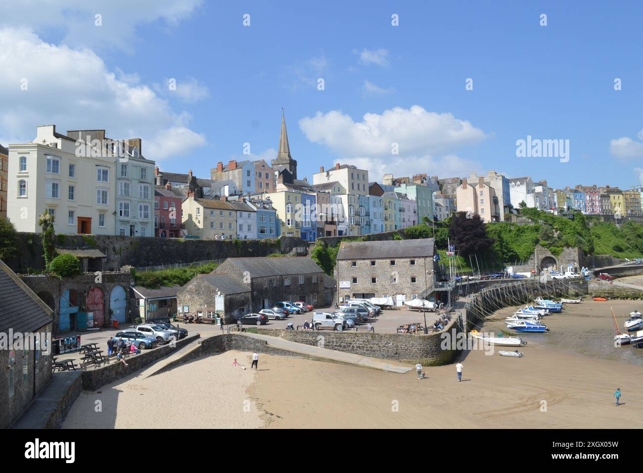 Colourful houses of Tenby seen from the harbour and Pier Hill. Tenby ...
