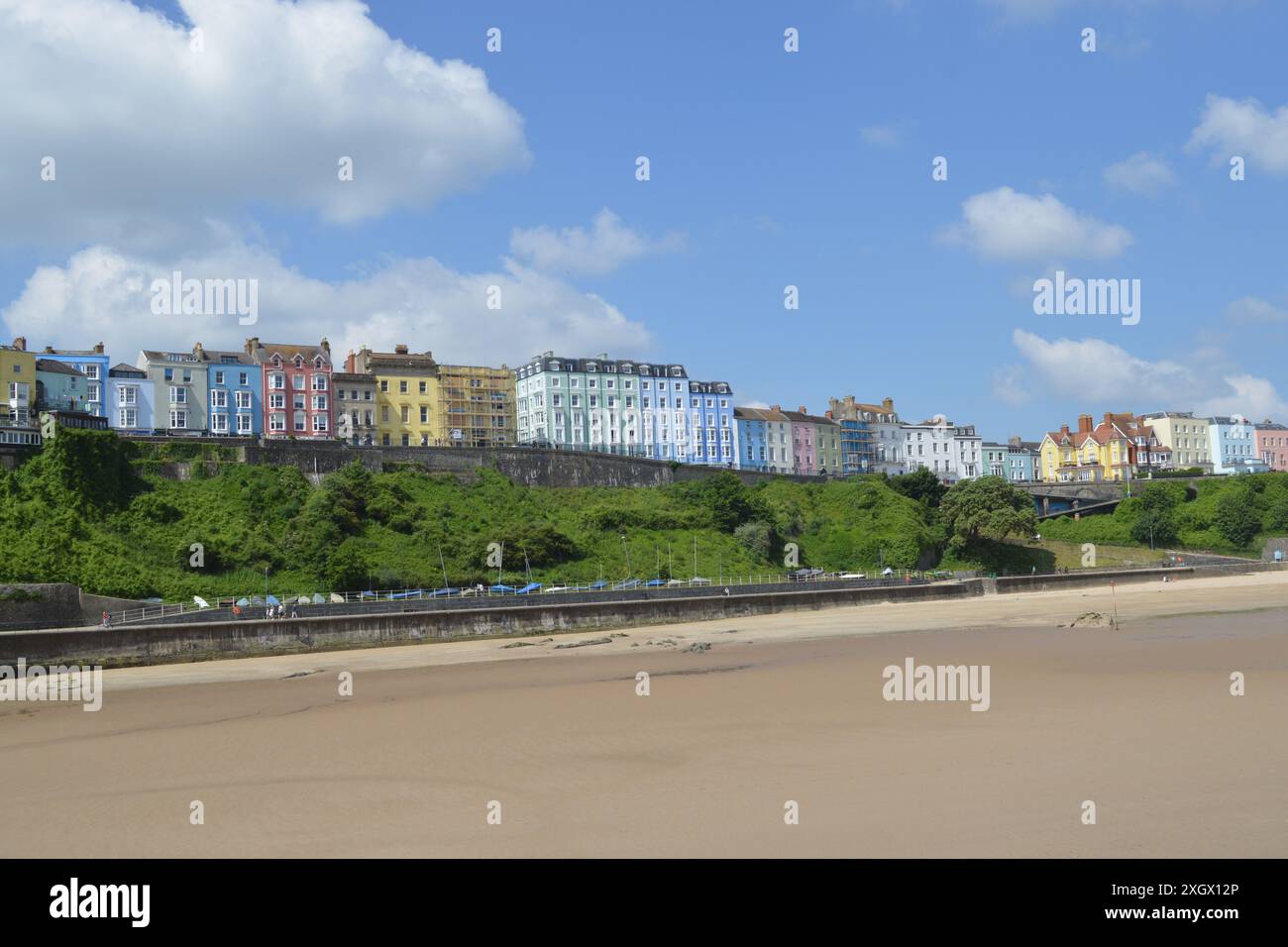 Colourful houses of Tenby seen from the harbour and Pier Hill. Tenby ...