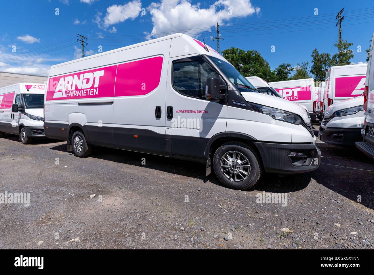 Iveco van hi-res stock photography and images - Alamy
