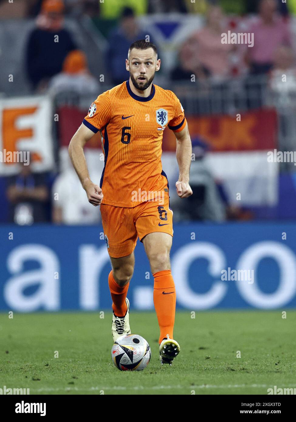 Dortmund - Stefan De Vrij of Holland during the UEFA EURO 2024 Semi ...