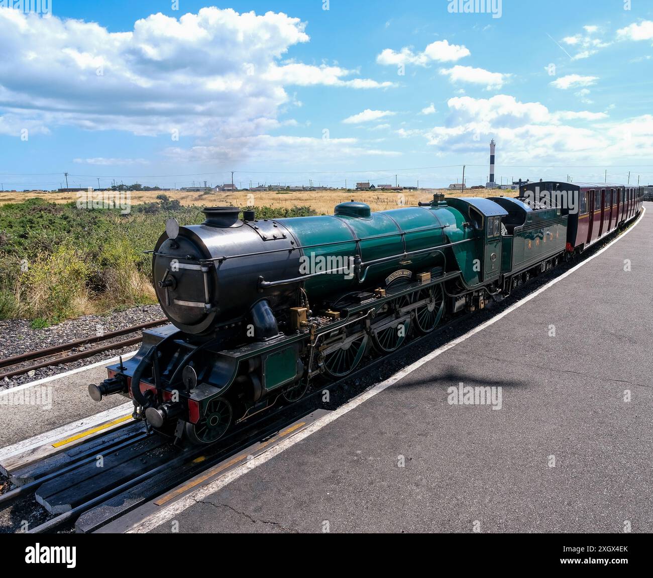 Steam train at Dungeness station on the Romney, Hythe & Dymchurch ...