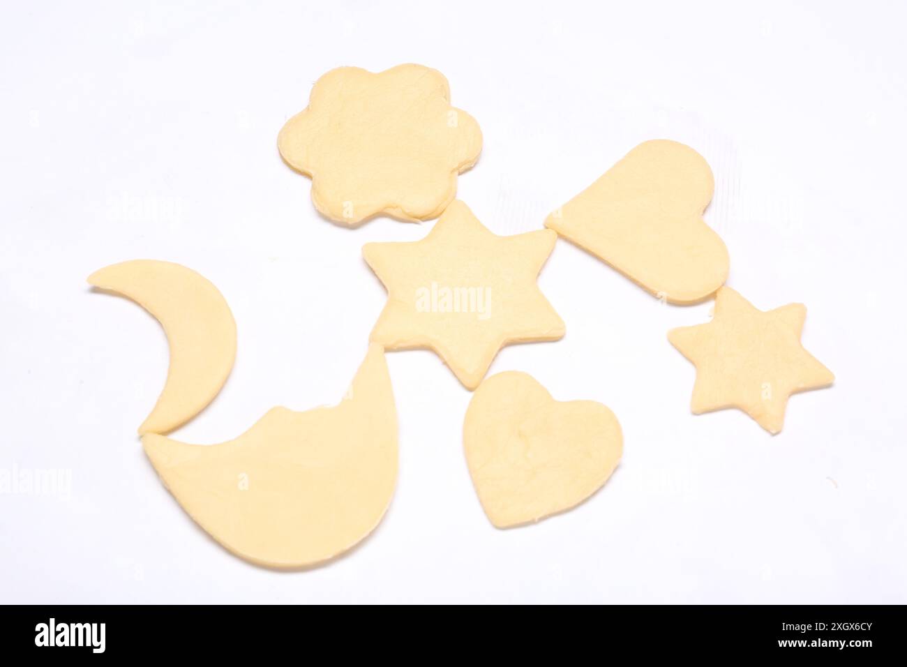 Cookies heart cooking shapes hi-res stock photography and images - Alamy