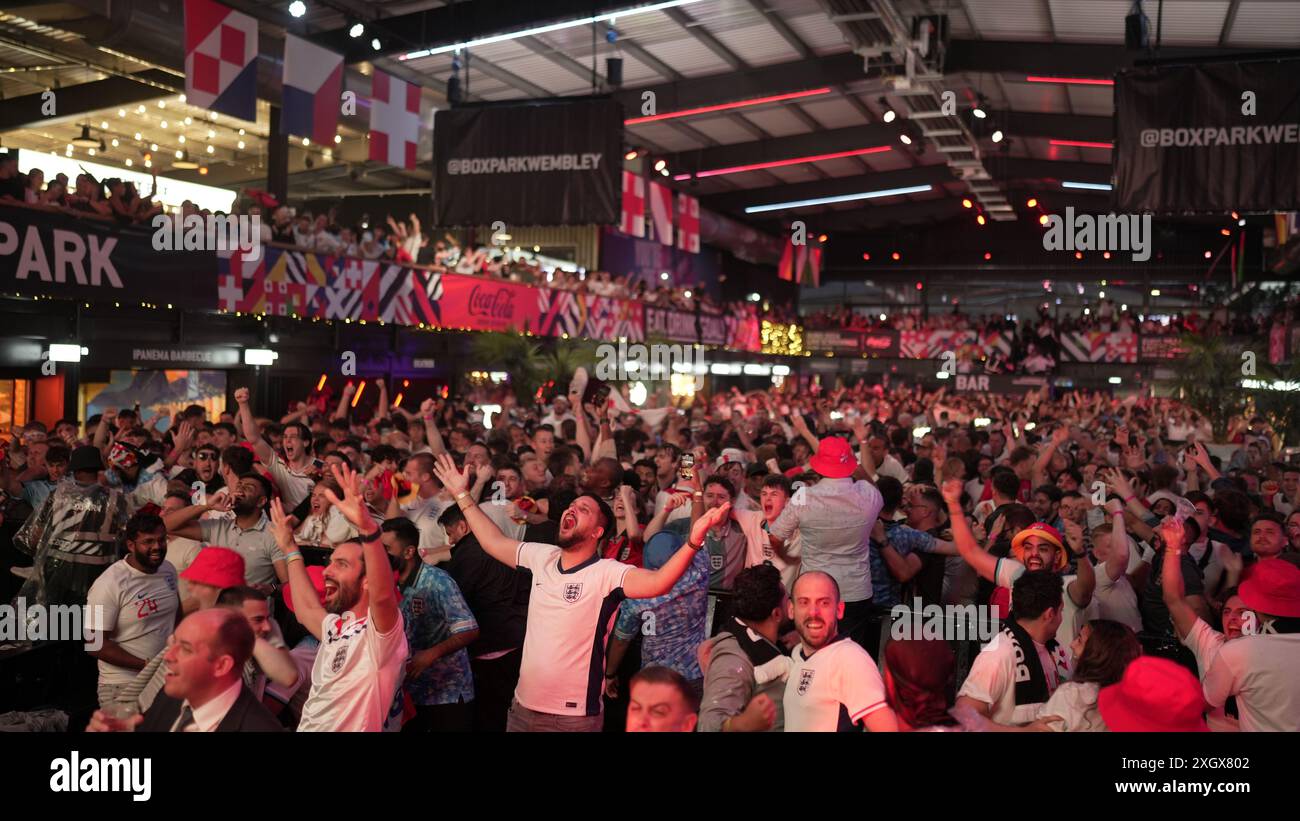 Euro 2024 England / Netherland - Semi Final Supporter UK Boxpark Wembley - London (crowd ...