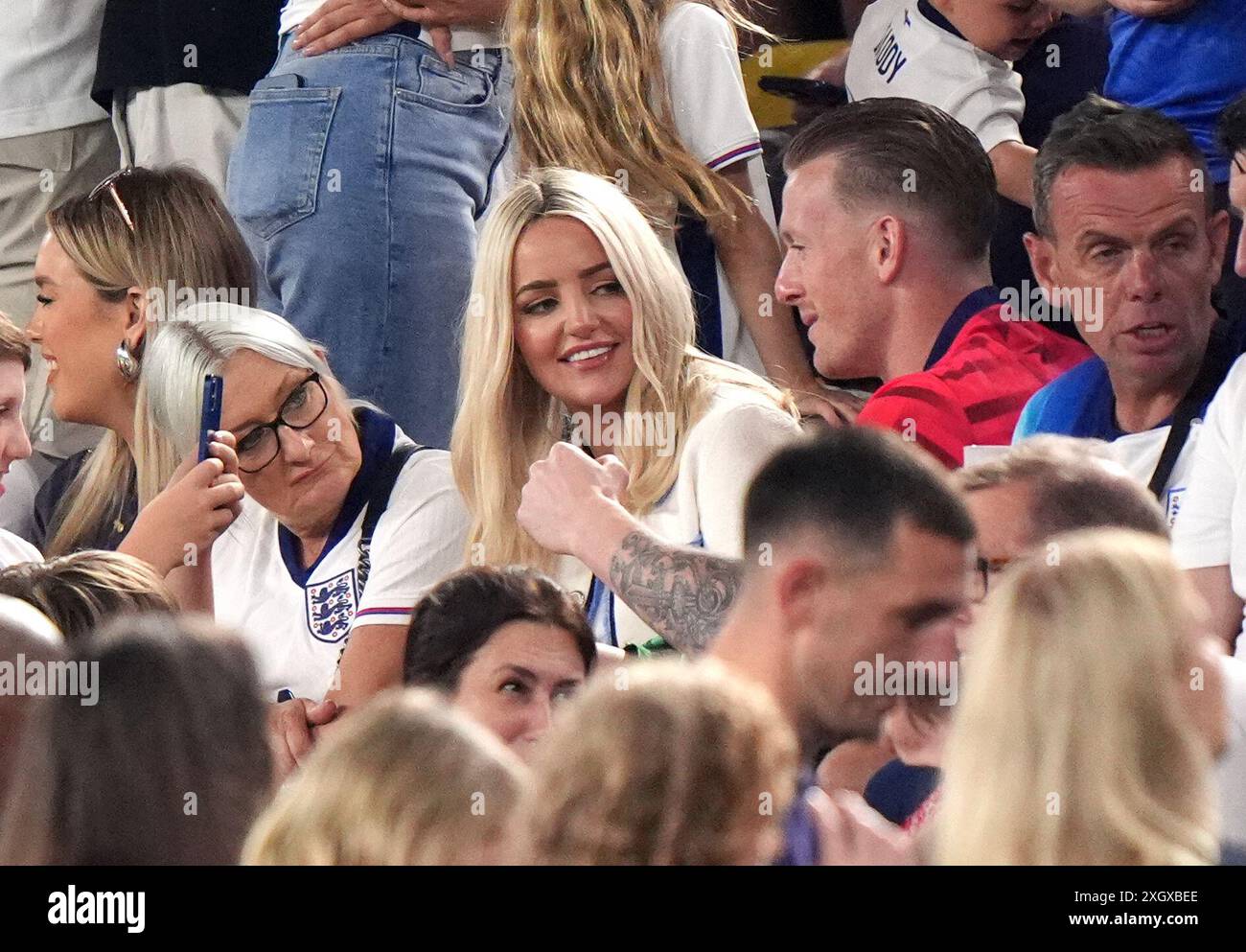 Megan Davison and England goalkeeper Jordan Pickford following the UEFA ...
