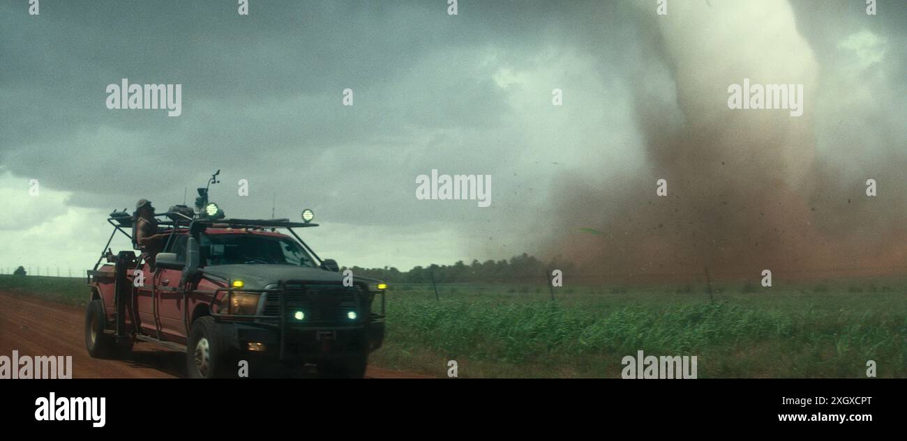 Twister 1996 hi-res stock photography and images - Alamy