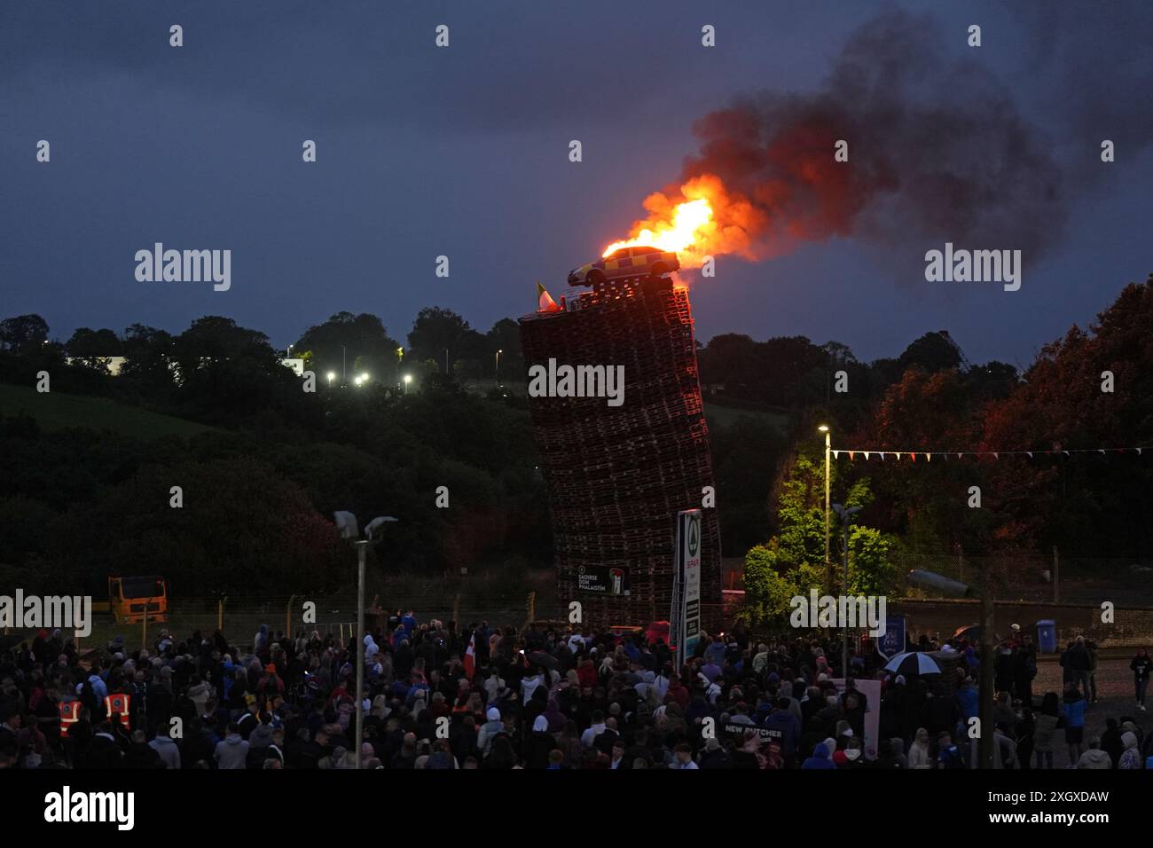 Top of uk police car hi-res stock photography and images - Alamy