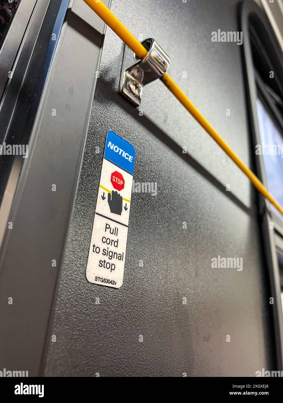 New york city bus stop sign hi-res stock photography and images - Alamy