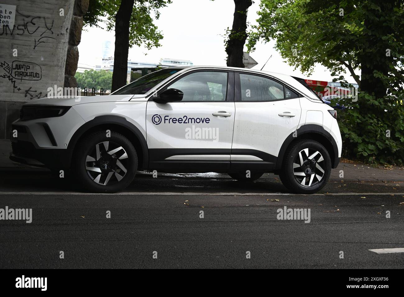 Ein Fahrzeug des Carsharing Anbieter Free2Move des Stellantis Konzern ...