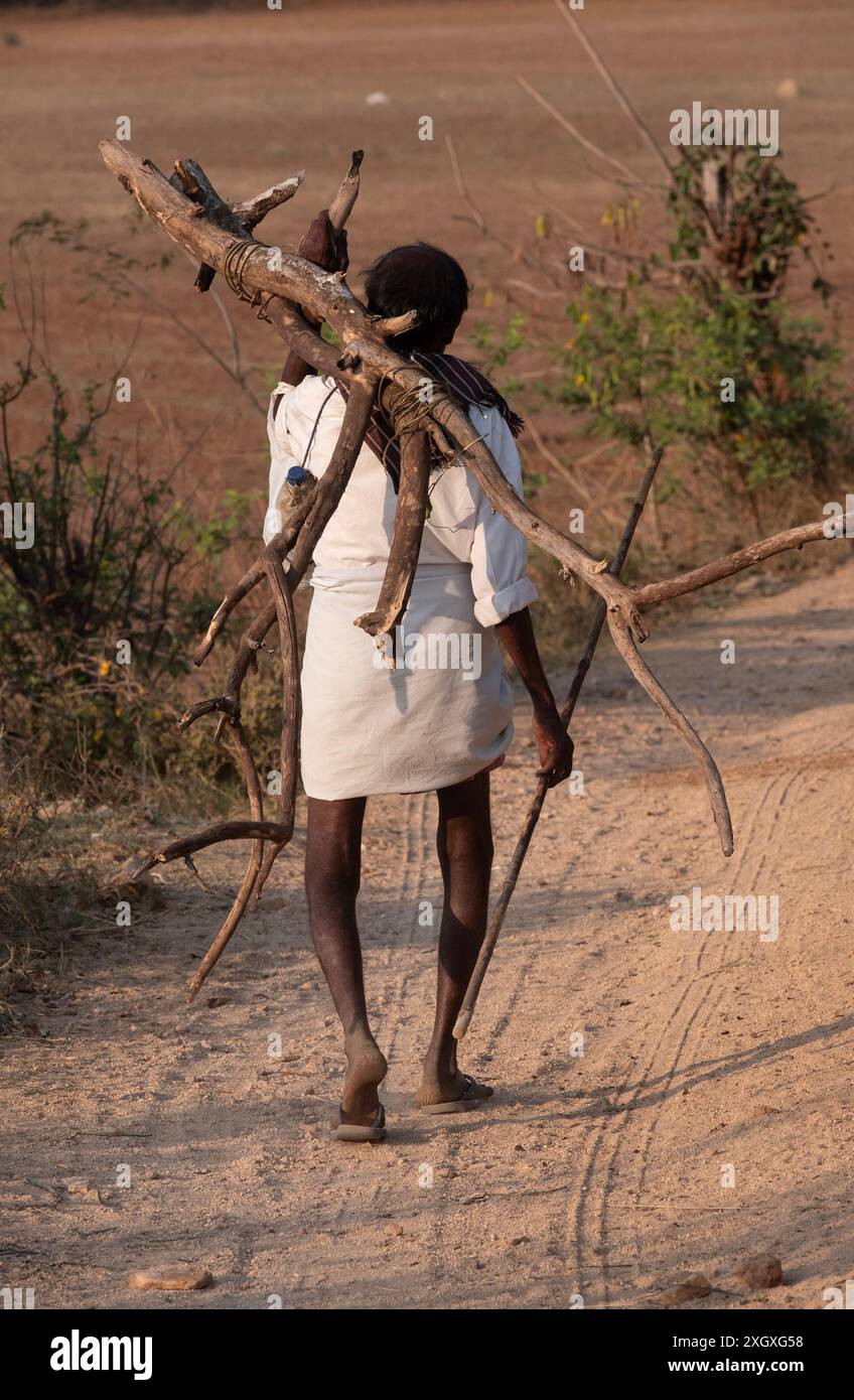 Barefoot walking dirt hi-res stock photography and images - Alamy