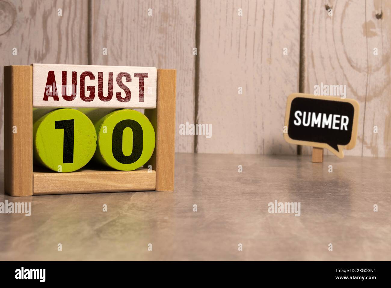 August 10 calendar icon hi-res stock photography and images - Alamy