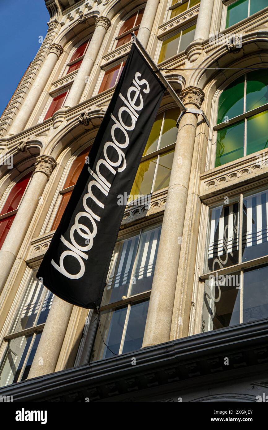 Bloomingdale's Department Store, building exterior, Soho, New York City ...