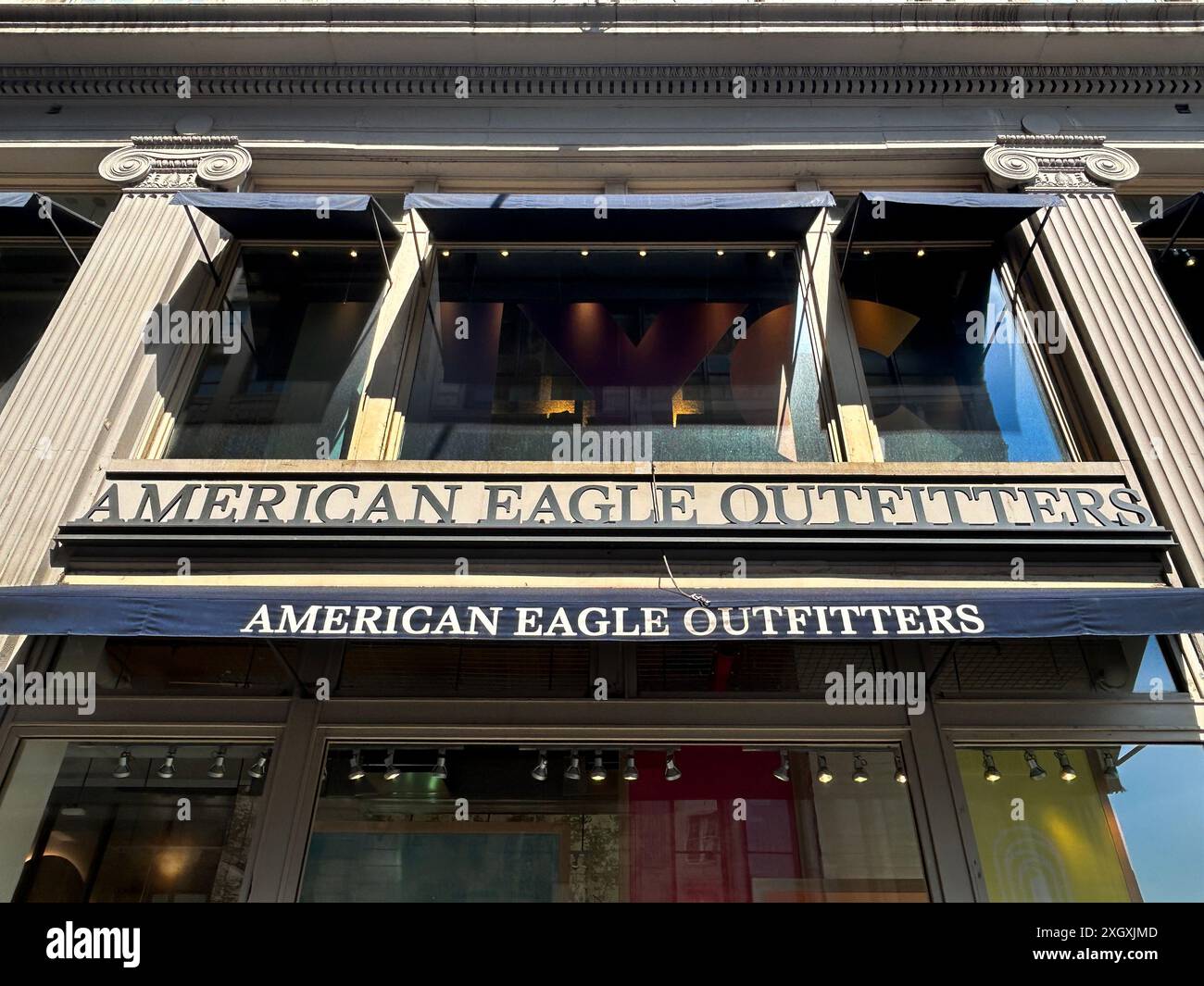 American Eagle Outfitters store, building exterior, New York City, New ...