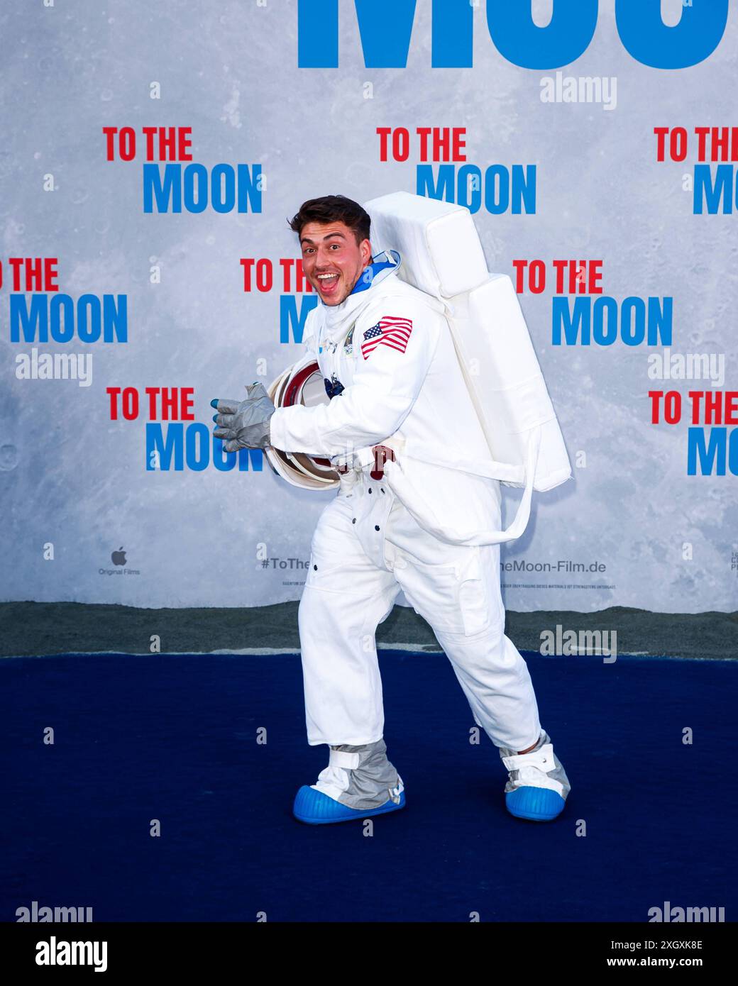 Premiere - To the Moon Johny Münster bei der Deutschland Premiere zu To ...