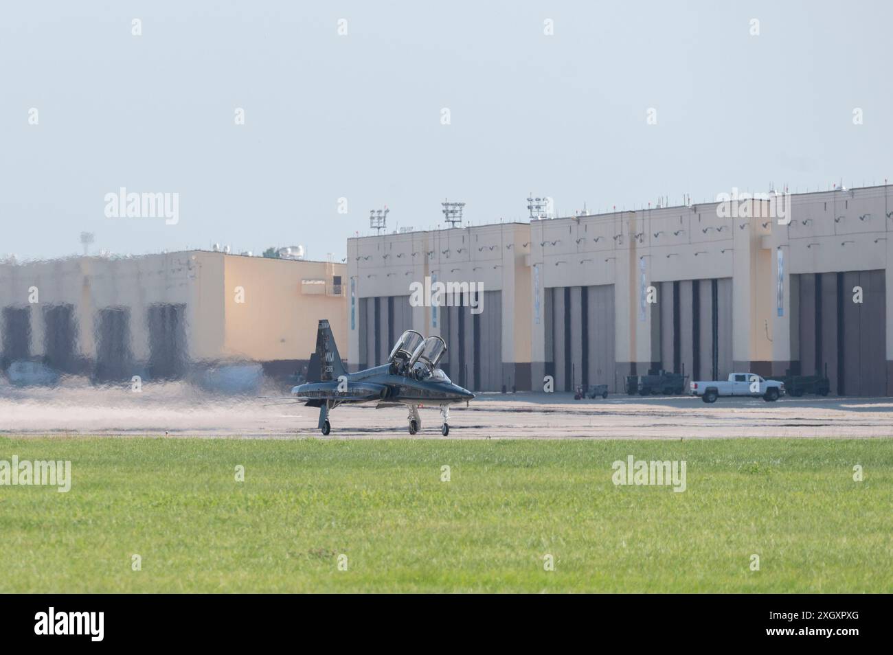 A T-38 Talon aircraft assigned to the 509th Bomb Wing taxis to the ...