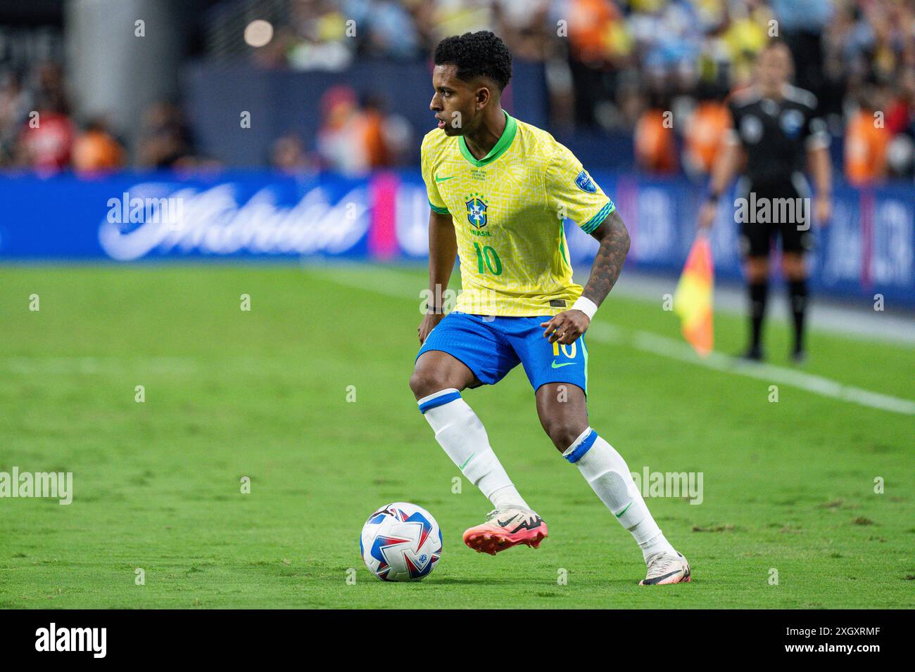 Brazil forward Rodrygo (10) during a Copa America 2024 quarterfinal ...