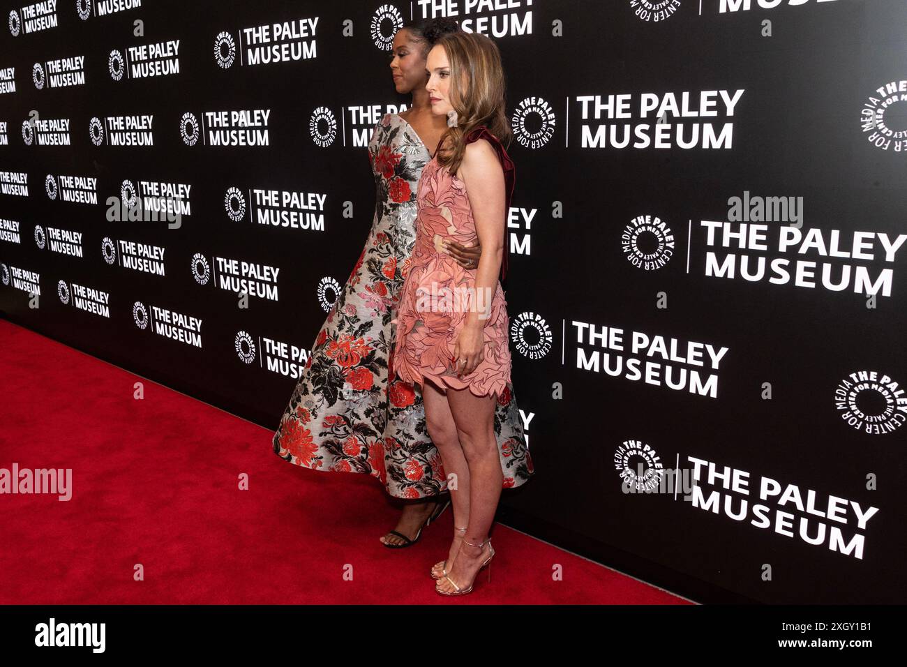 Moses Ingram wearing dress by Carolina Herrera and Natalie Portman ...