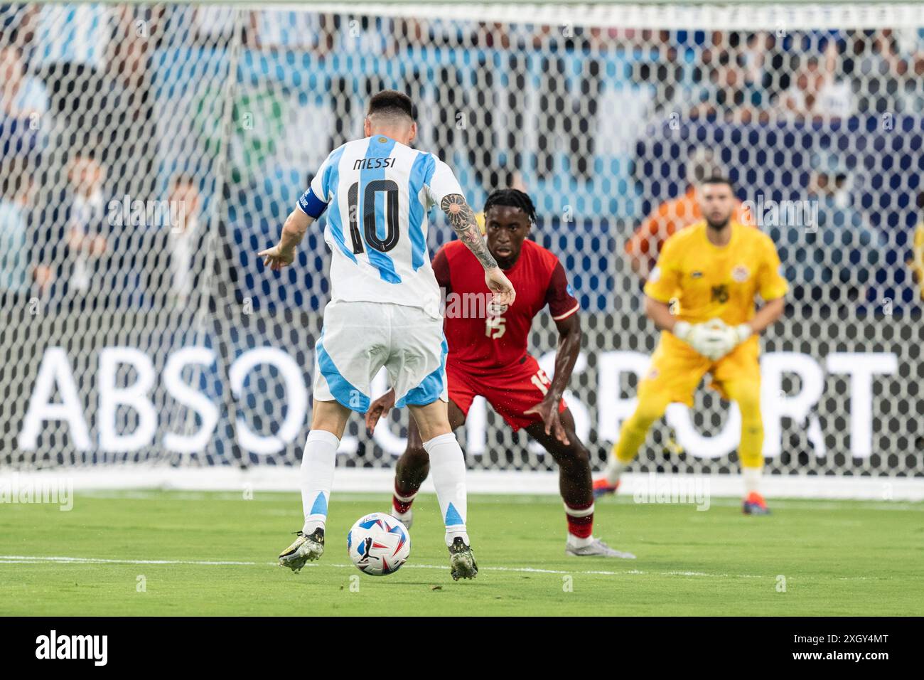 Lionel Messi (10) of Argentina controls ball during Conmebol Copa ...