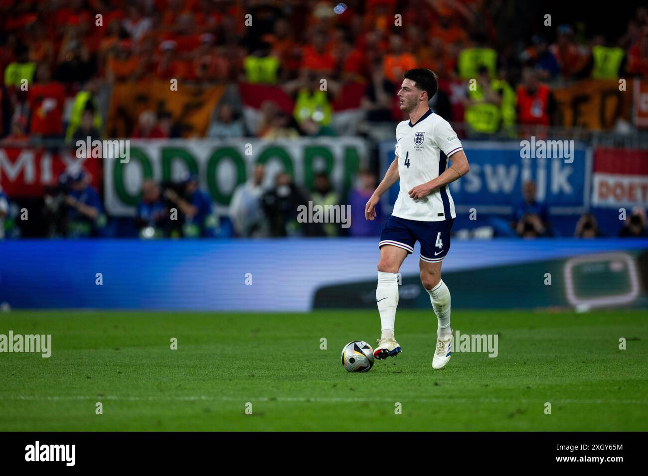 Declan Rice (England, #04) am Ball, GER, Netherlands (NED) vs England ...